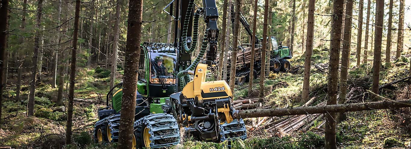 Forstmaschinen | John Deere AT
